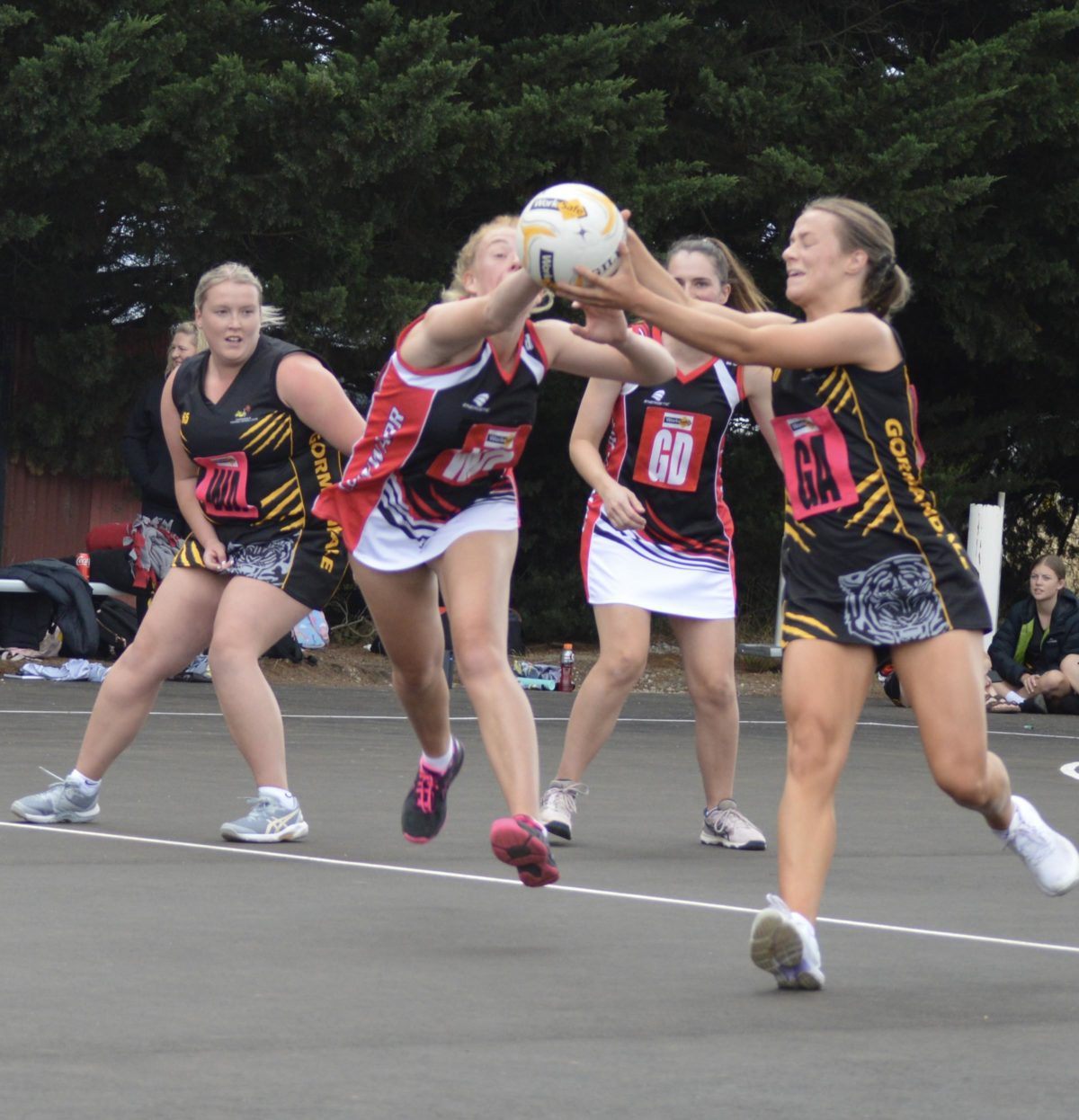 Welcome - Cowwarr Football Netball Club